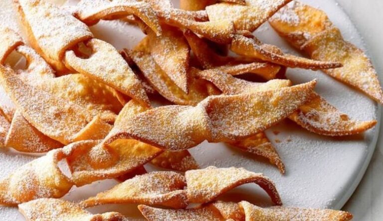 Crispy Norwegian Bows - Brenda Gantt Recipes